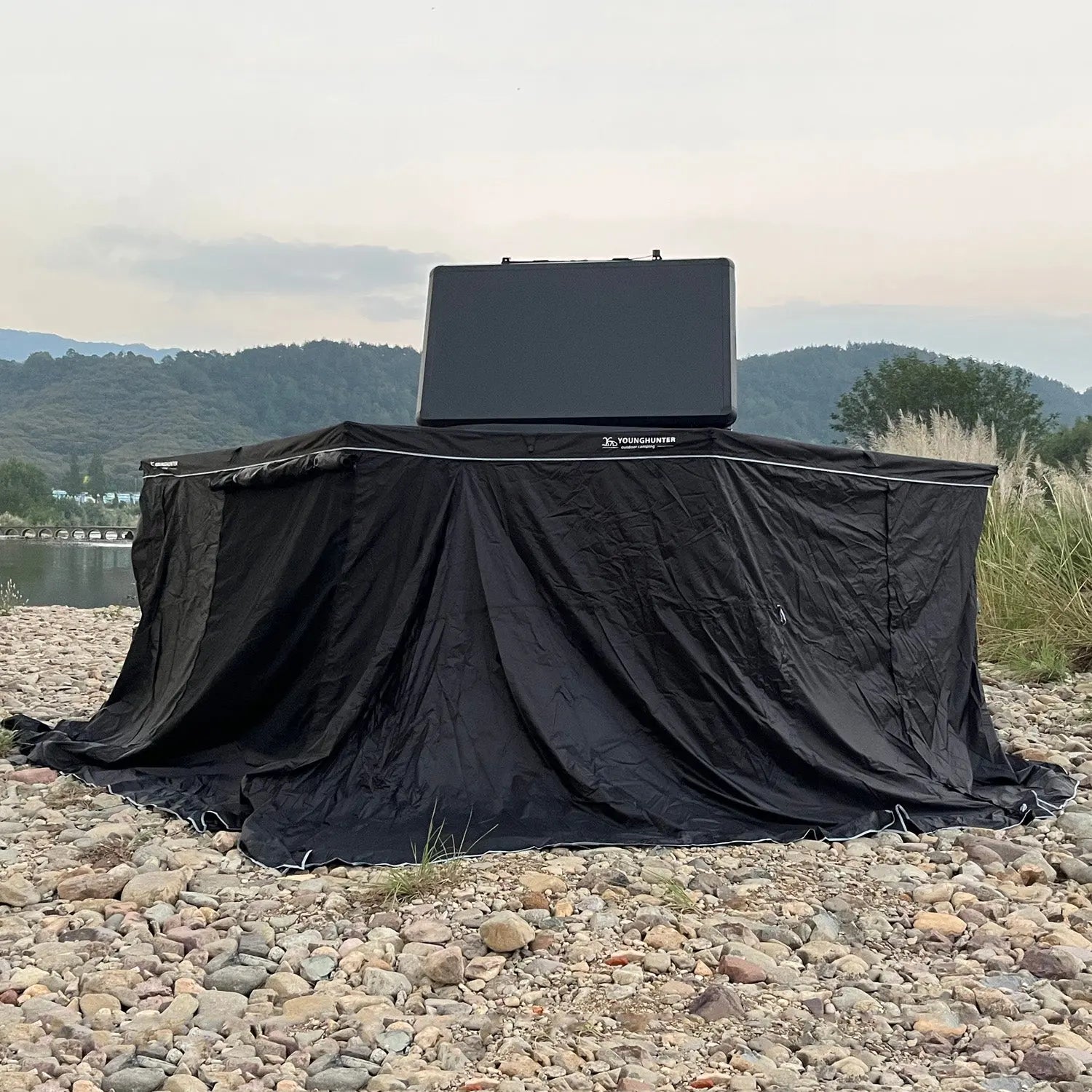 Younghunter 180 Degree Overland SUV Tent Canopy Sunshade Car Side